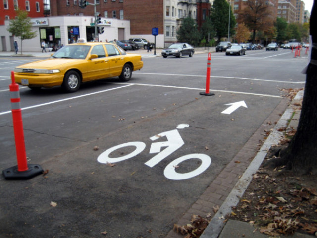 Contraflow Bike Lane Being Installed on 15th Street NW | DCist