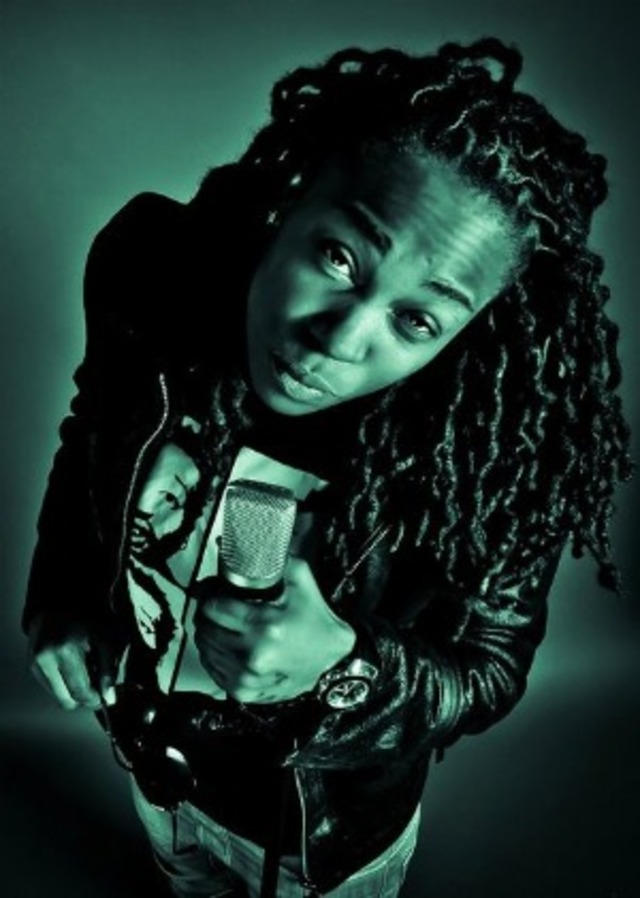 DCist Interview: Amanda Carter a.k.a. 330 | DCist