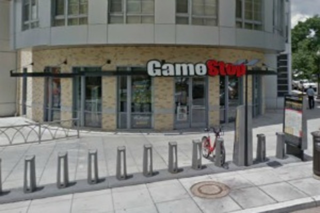 D.C. Police Claim That GameStop Sells Stolen Phones | DCist