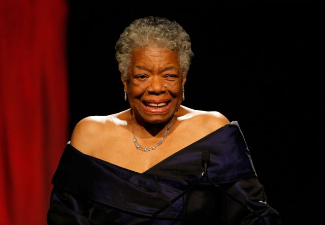 Video: Maya Angelou Recites 'On the Pulse of Morning' At The 1993 ...