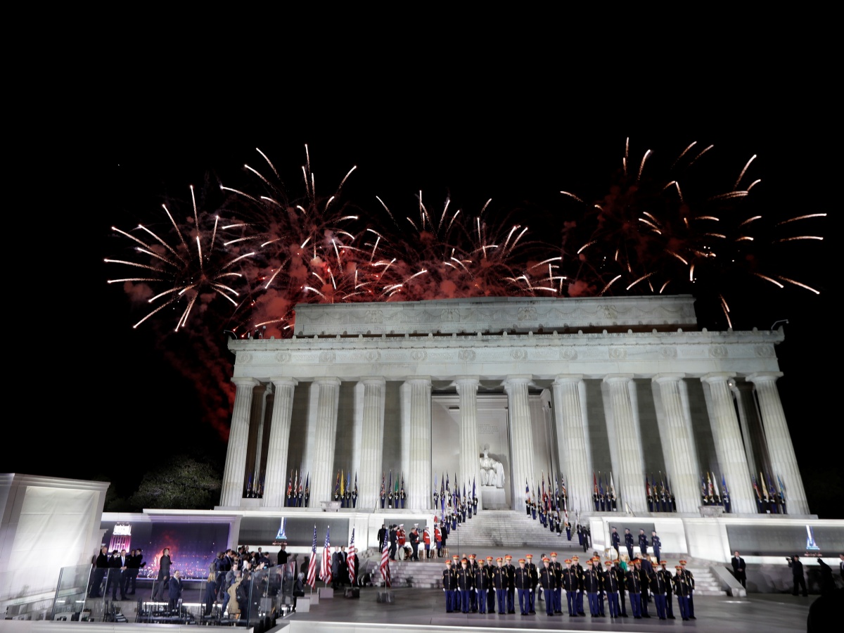 D.C.'s July Fourth Fireworks Celebration Is Gonna Have A Lot More Trump ...