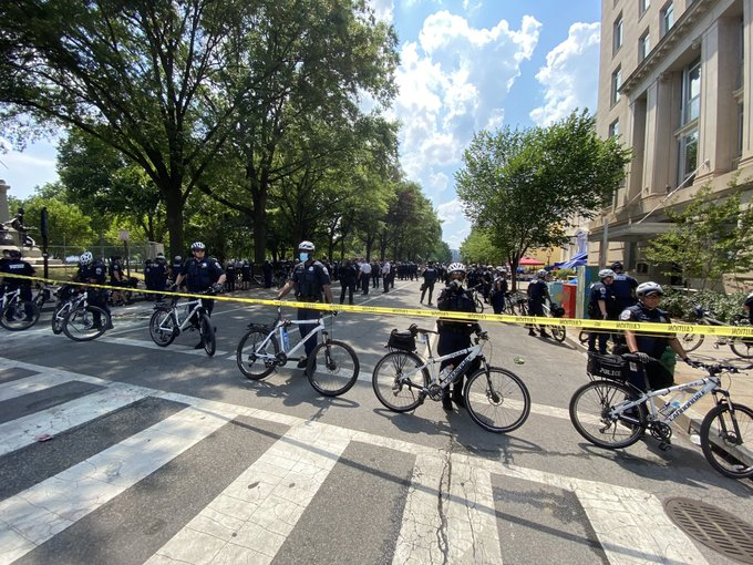 D.C. Police Use Chemical Irritants During Clash With Protesters Near ...