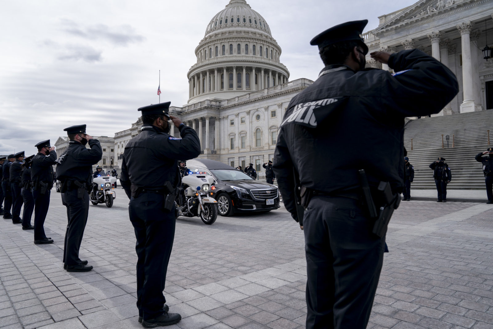 D.C. Medical Examiner Rules Capitol Police Officer Brian Sicknick Had ...
