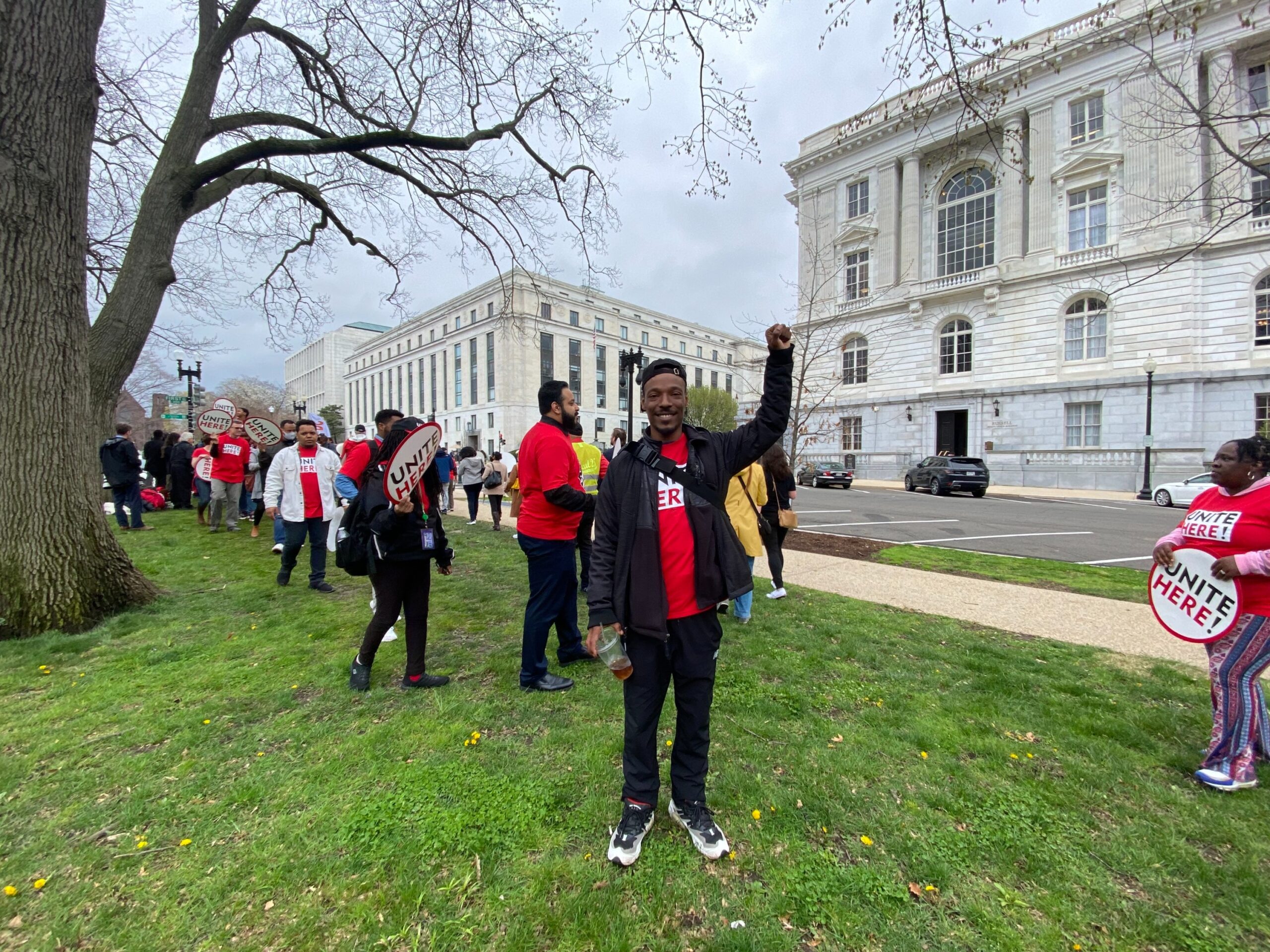 Senate Cafeteria Workers Avoid Layoffs But Fight For Fair Contract