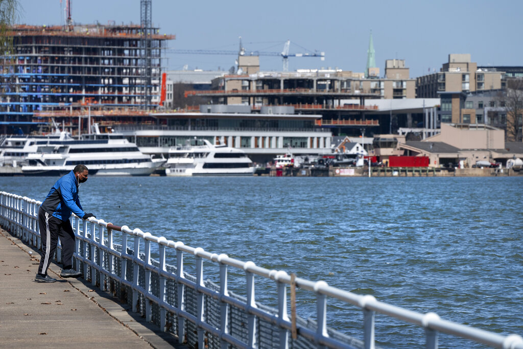 Army Backs Off Plan To Restrict Access To Washington Channel | DCist