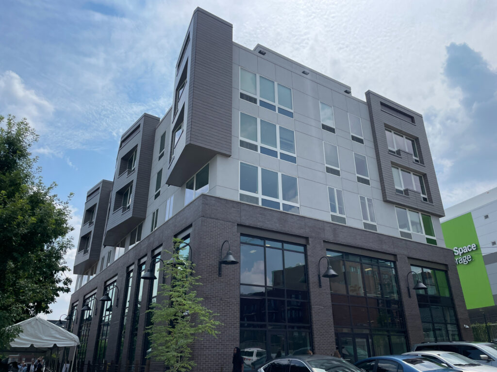 DC SAFE Unveils New 24-7 Crisis Shelter For Domestic Violence Survivors ...